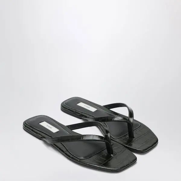 TOTEME Crocodile-effect Leather Thong Sandals - Green