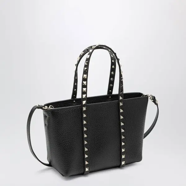 Valentino Garavani Rockstud Bag In Grained Calfskin - Black