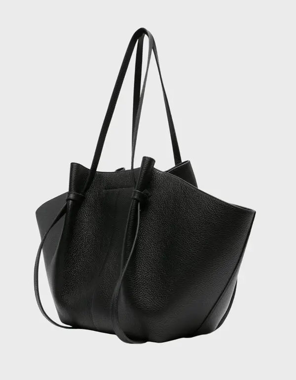 Yuzefi Xl Mochi Leather Bag - Black