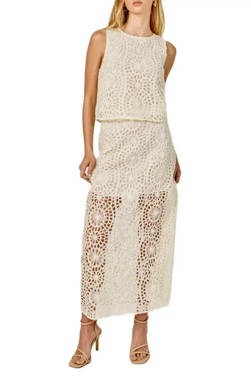 Endless Rose Textured Sleeveless Crop Top