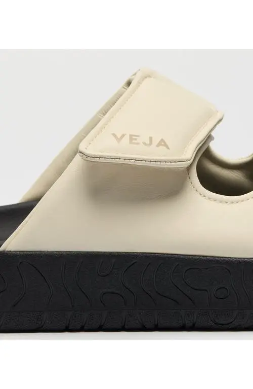 VEJA Etna Slide Sandal - Cashew