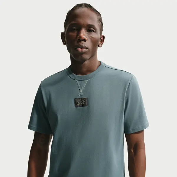 Nike Sportswear Premium Essentials T-shirt - Grey