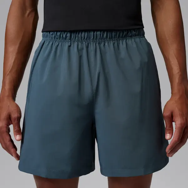 JORDAN Sport Flightweight 6" Dri-fit Shorts