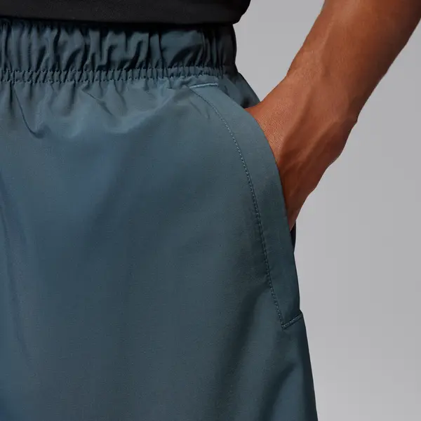 JORDAN Sport Flightweight 6" Dri-fit Shorts
