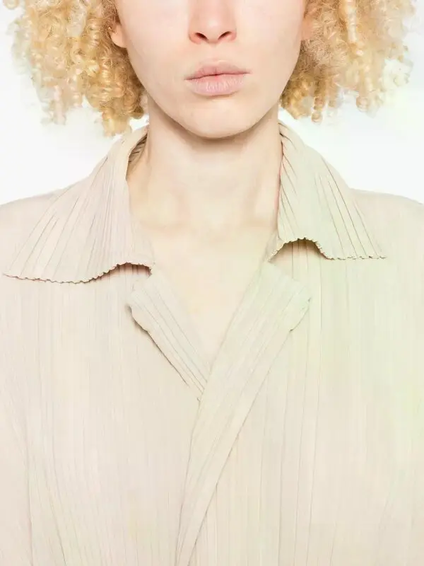 Issey Miyake Pleated Long Coat - Neutrals