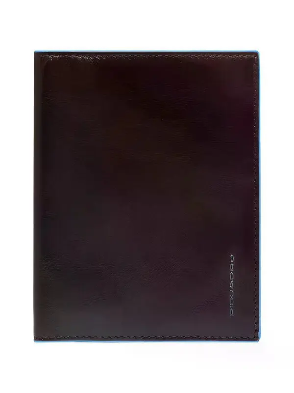 PIQUADRO Leather Passport Holder - Brown