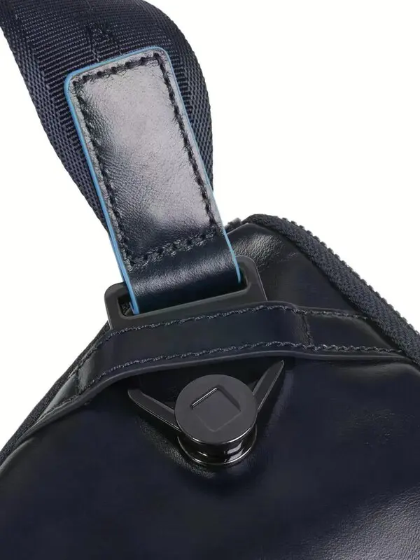 PIQUADRO Zip Fastening Belt Bag - Blue