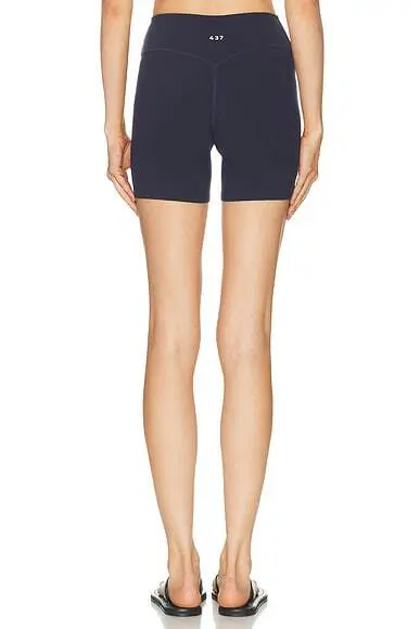 437 Essential Short - Navy