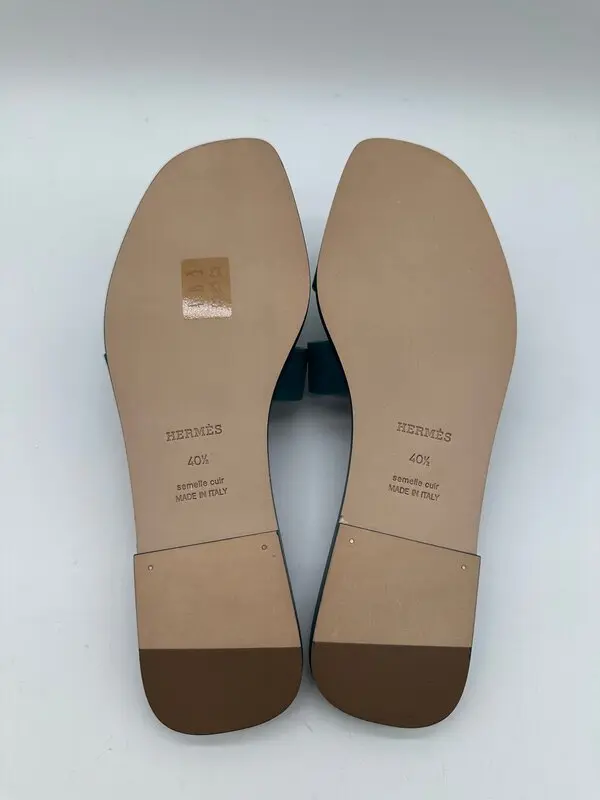 Hermès Leather Slides - Green
