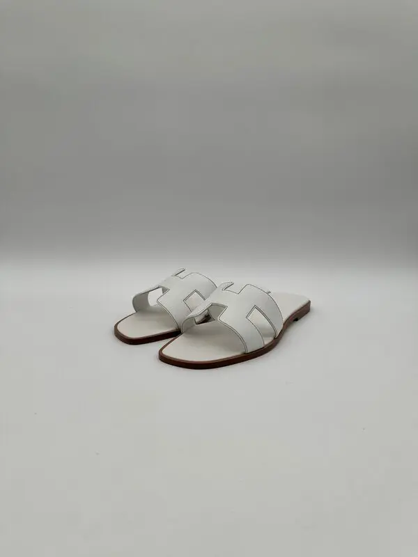 Hermès Oran Sandal Veau Box Blanc - White