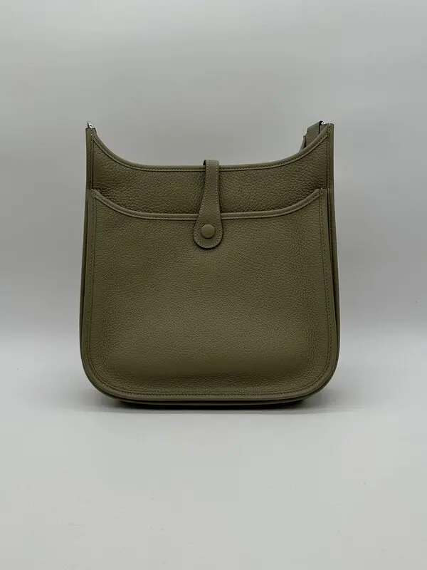 Hermès Evelyne Iii Sauge Taurillon Clemence With Palladium Hardware - Green