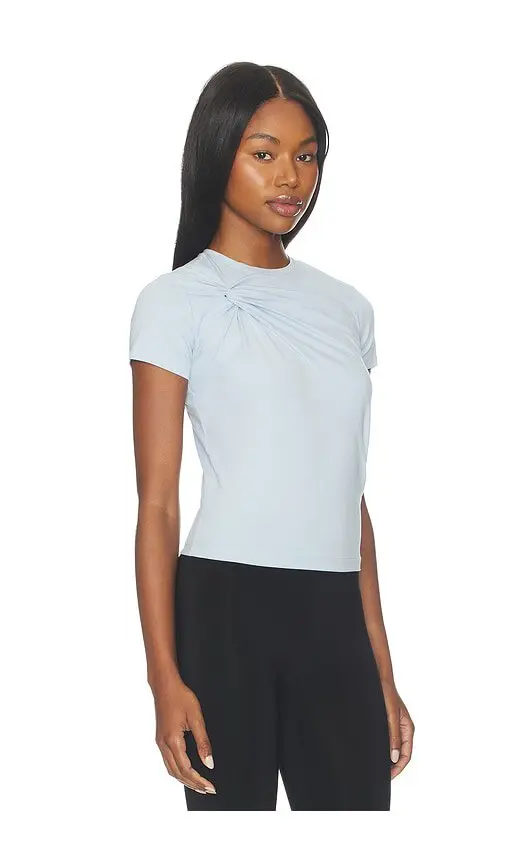 Good American Super Stretch Twist Tee Shirt - Sky