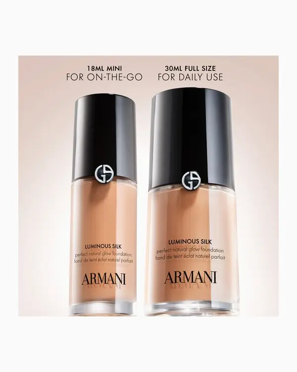 Giorgio Armani 9 Tan Neutral Olive, Luminous Silk Natural Glow Blurring Foundation With 24- Hour Wear 30ml - Pink