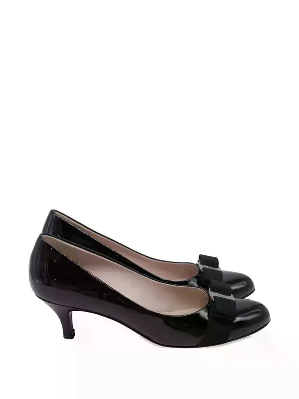 FERRAGAMO Patent Leather Bow Pumps - Black