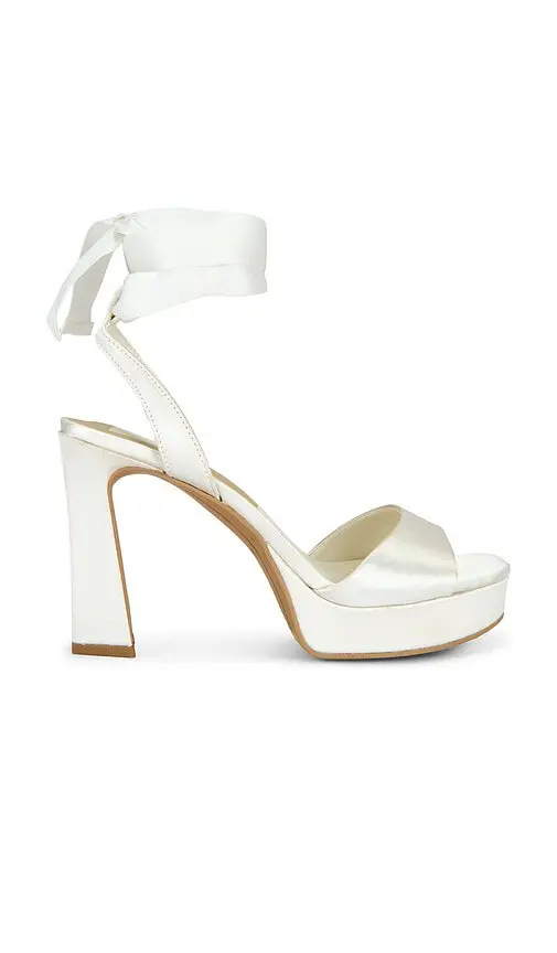 Dolce Vita Jaemy Platform Heel - White
