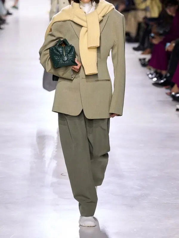 Bottega Veneta Cashmere V-neck Sweater - Yellow
