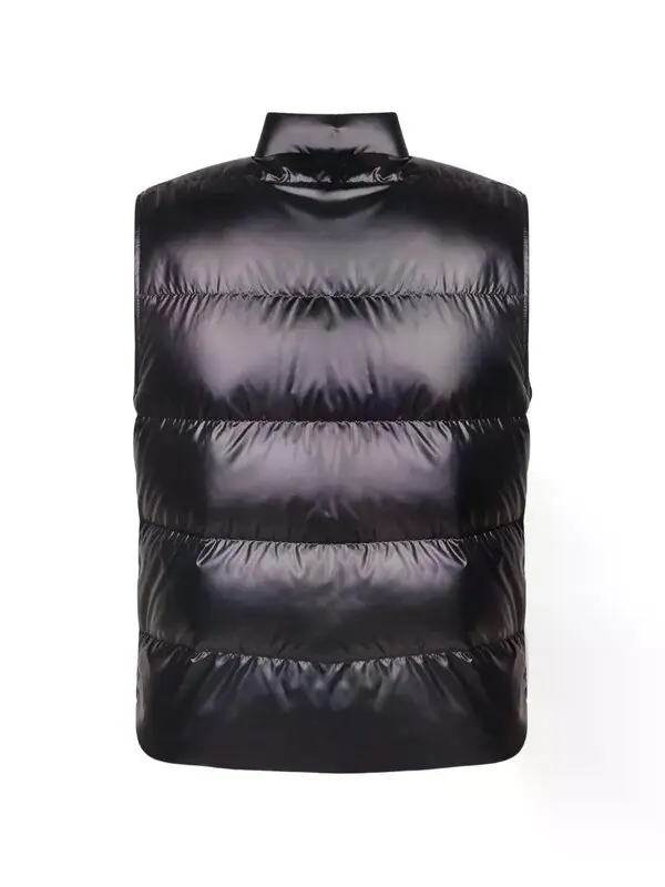 Moncler Quilted Gilet With Logo Applique - Black