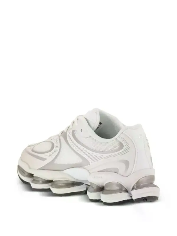 NEW BALANCE Abzorb 2000 Sneakers - White