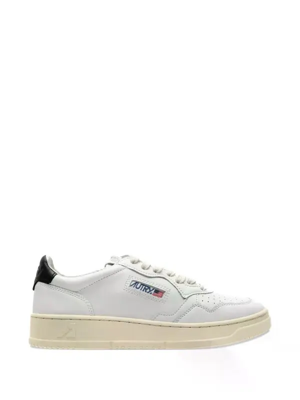 AUTRY Medalist Perforated Sneakers - White