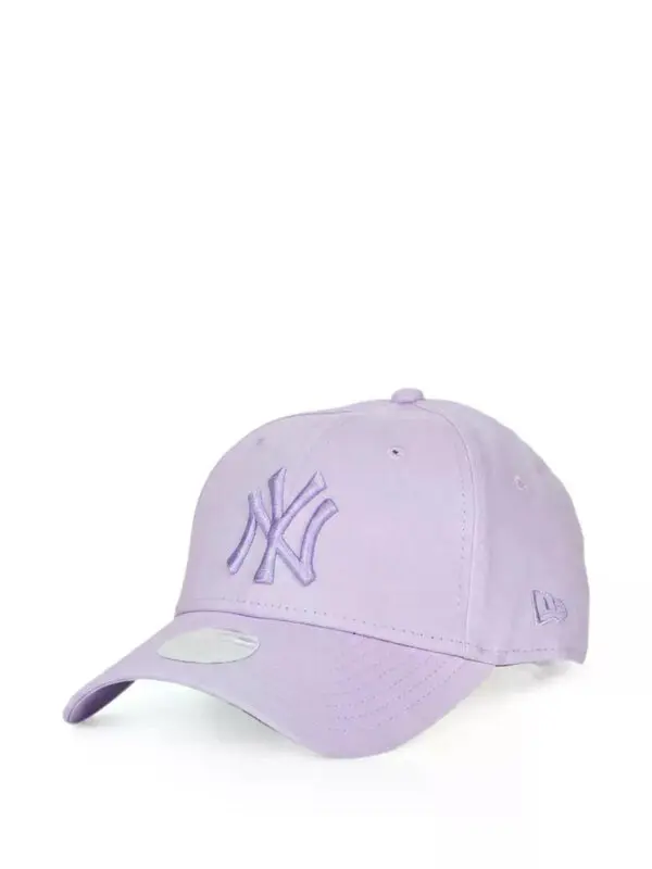 New Era New York Yankees Embroidered Cap - Purple