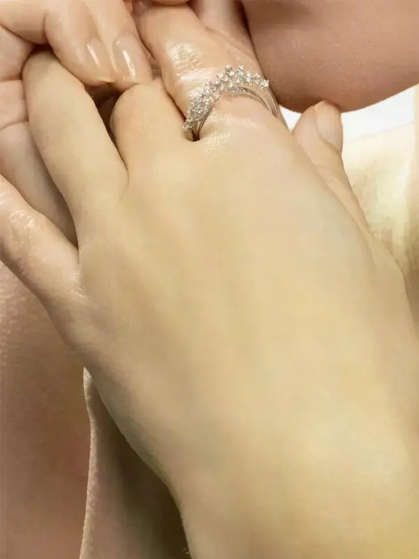 ANANYA 18k White Gold Scatter Diamond Band Ring
