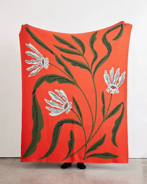 BIQUETTE Flora Vision Knit Throw Blanket - Geranium