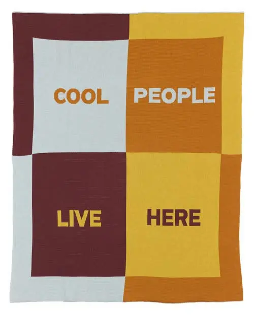 BIQUETTE Cool People Live Here Knit Throw Blanket - Dorothy