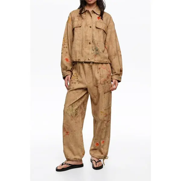 Bimba Y Lola Cargo Trousers With Stitching And Patches - Underwater Garden