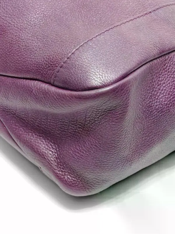 Gucci 2000s Leather Tote Bag