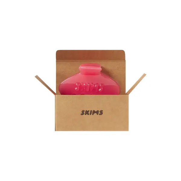 SKIMS Embossed Logo Claw Clip | Pink | Getting Ready Accessories - Melon