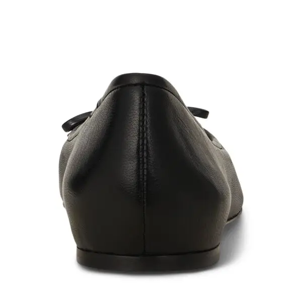 Ralph Lauren Pointed Leather Ballet Flat