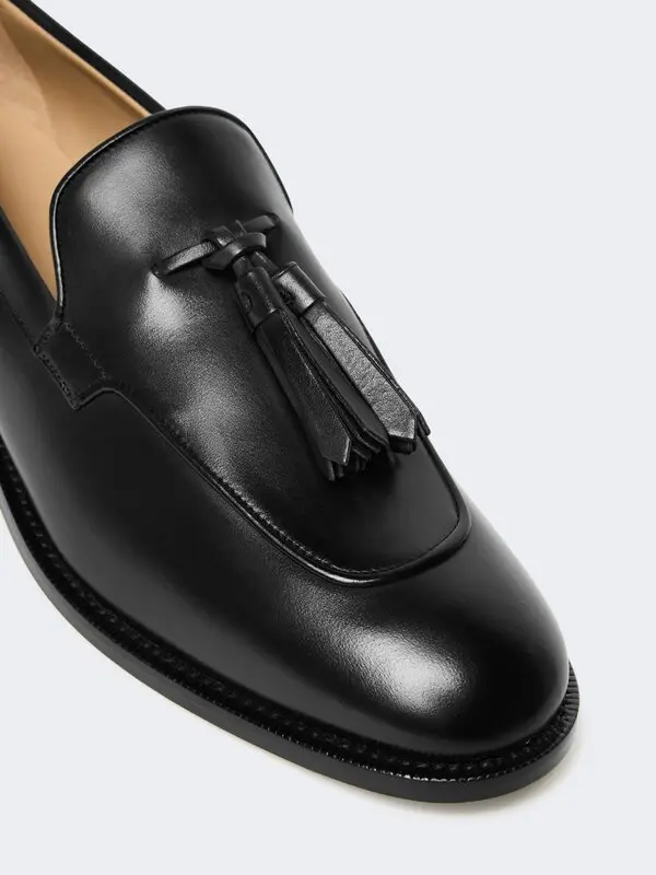 Max Mara Tasselled Leather Loafers