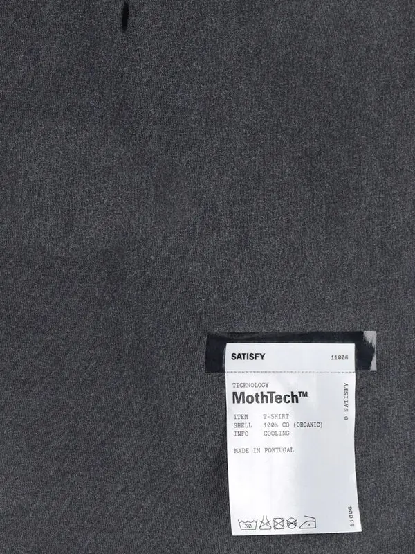 Satisfy T-shirt "mothtech
