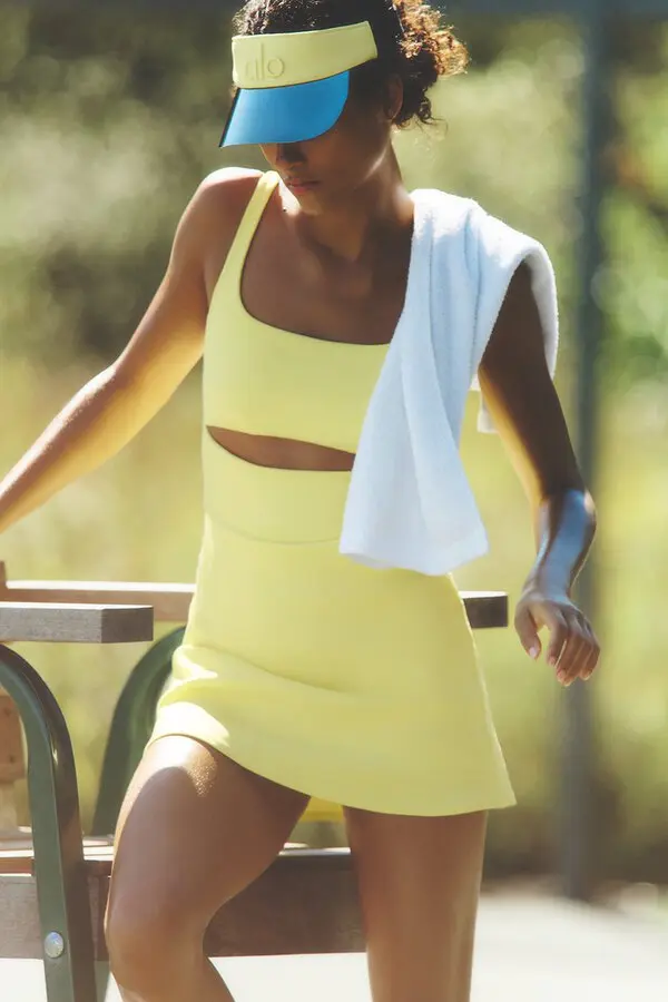 Alo Yoga Slice Tennis Dressshine - Sun