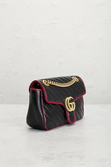Gucci Gg Marmont Shoulder Bag - Black