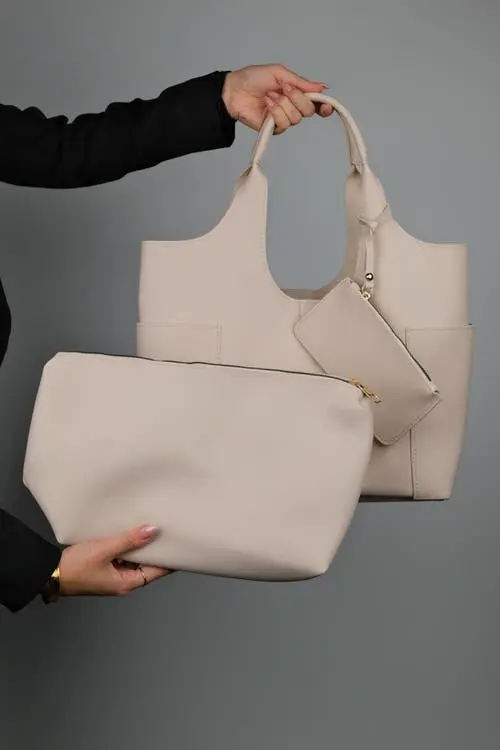 PROLOGUE SHOES Amaya Shoulder Bag