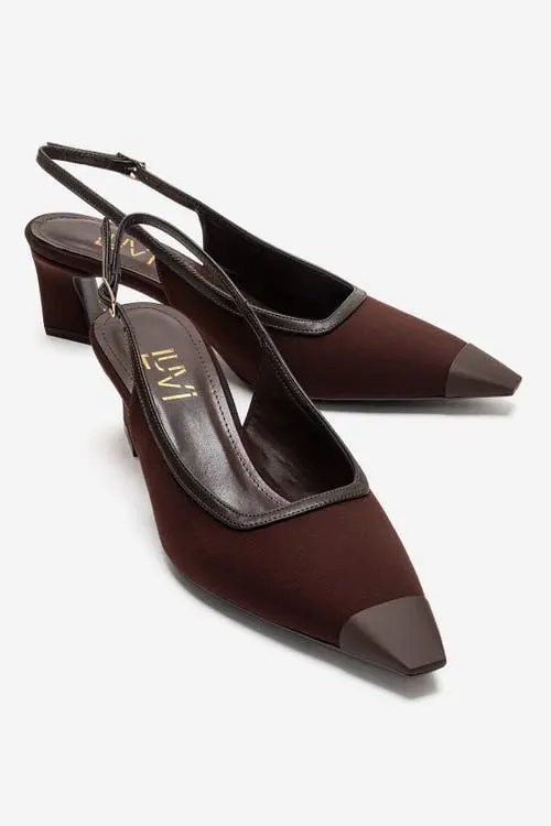PROLOGUE SHOES Hilda Block Heel Pump - Brown
