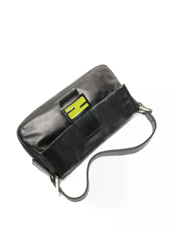 Fendi 2000s Baguette Leather Shoulder Bag - Black