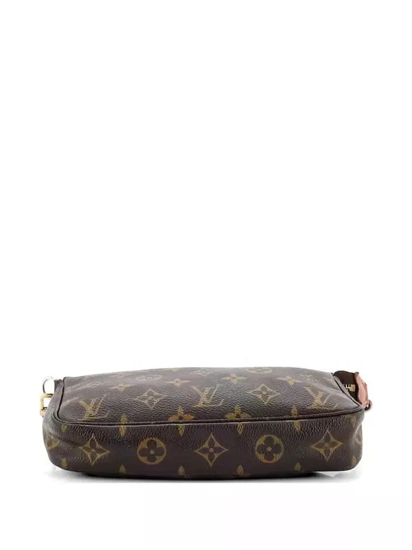 LOUIS VUITTON Pochette Accessoires Monogram Canvas Clutch - Brown