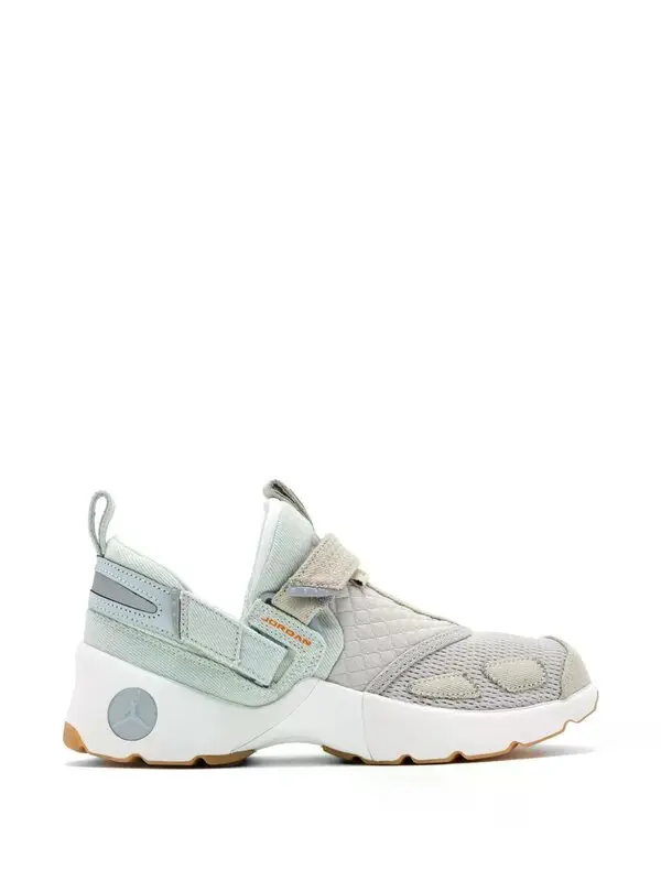 Nike Jordan Trunner Lx Sneakers - Grey