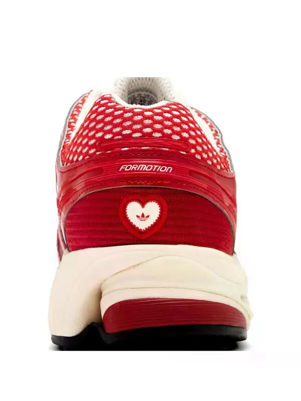 Adidas Adistar Control Sneakers