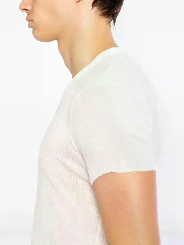 JULIUS Ribbed T-shirt - Neutrals