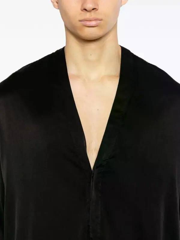 JULIUS V-neck Shirt - Black