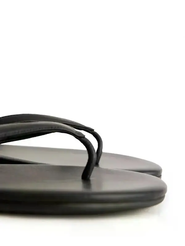 12 STOREEZ Leather Thong Flip Flops