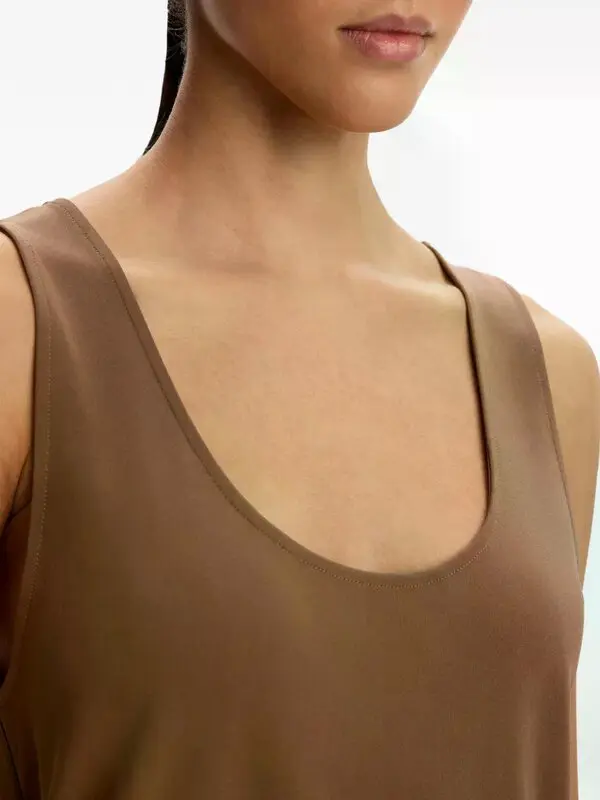 12 STOREEZ Sleeveless Crepe Top