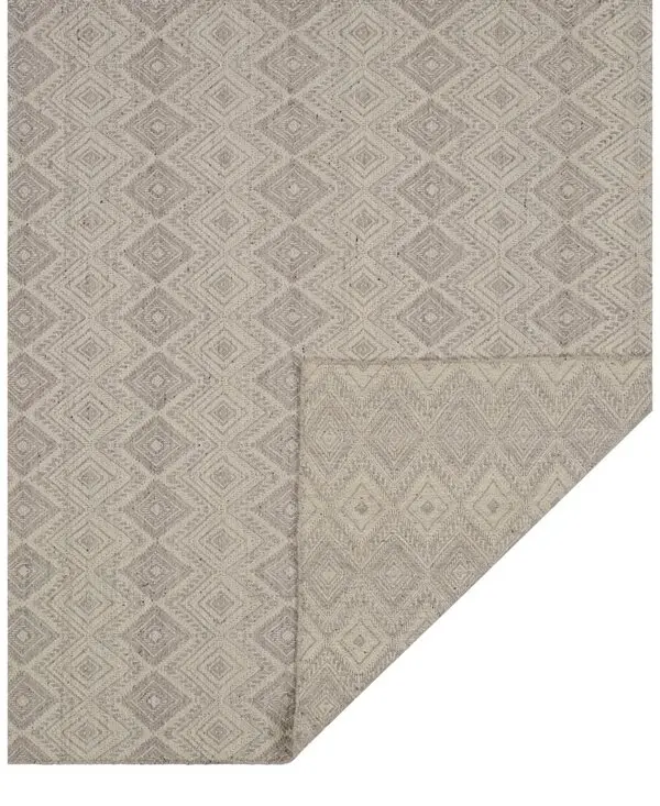 MINK PREMIER Mink Home Sorelle Sor02 8'x10' Area Rug - Silver