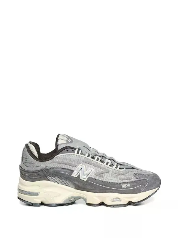 NEW BALANCE 1000 Panelled Sneakers - Grey