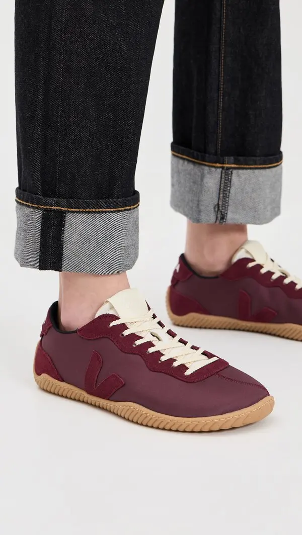 VEJA X Baserange Jitsu Sneakers - Amarante