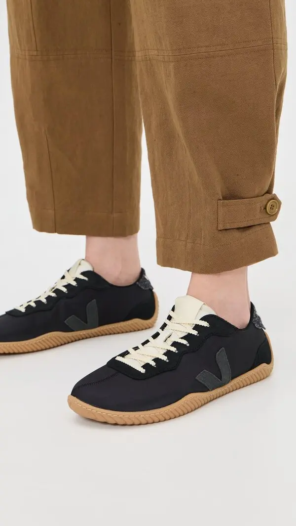 VEJA X Baserange Jitsu Sneakers - Black