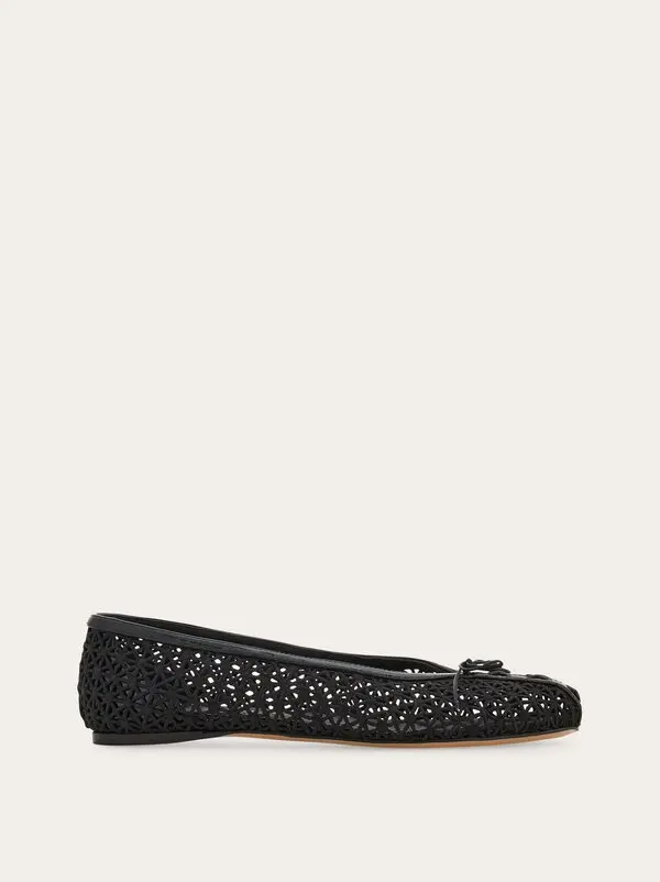 FERRAGAMO Lace Ballerina Flat - Black